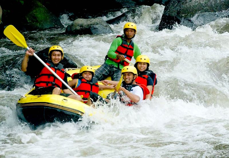 Sungai Air Berau, Destinasi Wisata Arung Jeram Favorit di Bengkulu ...